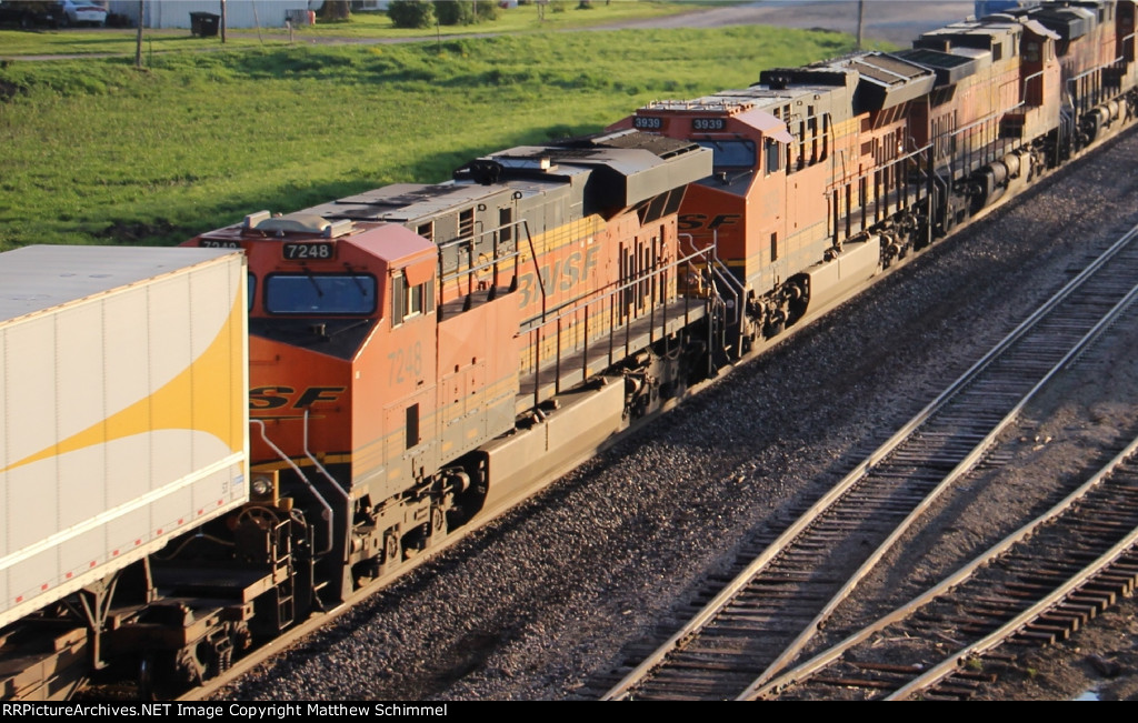 BNSF 7248 & BNSF 3939